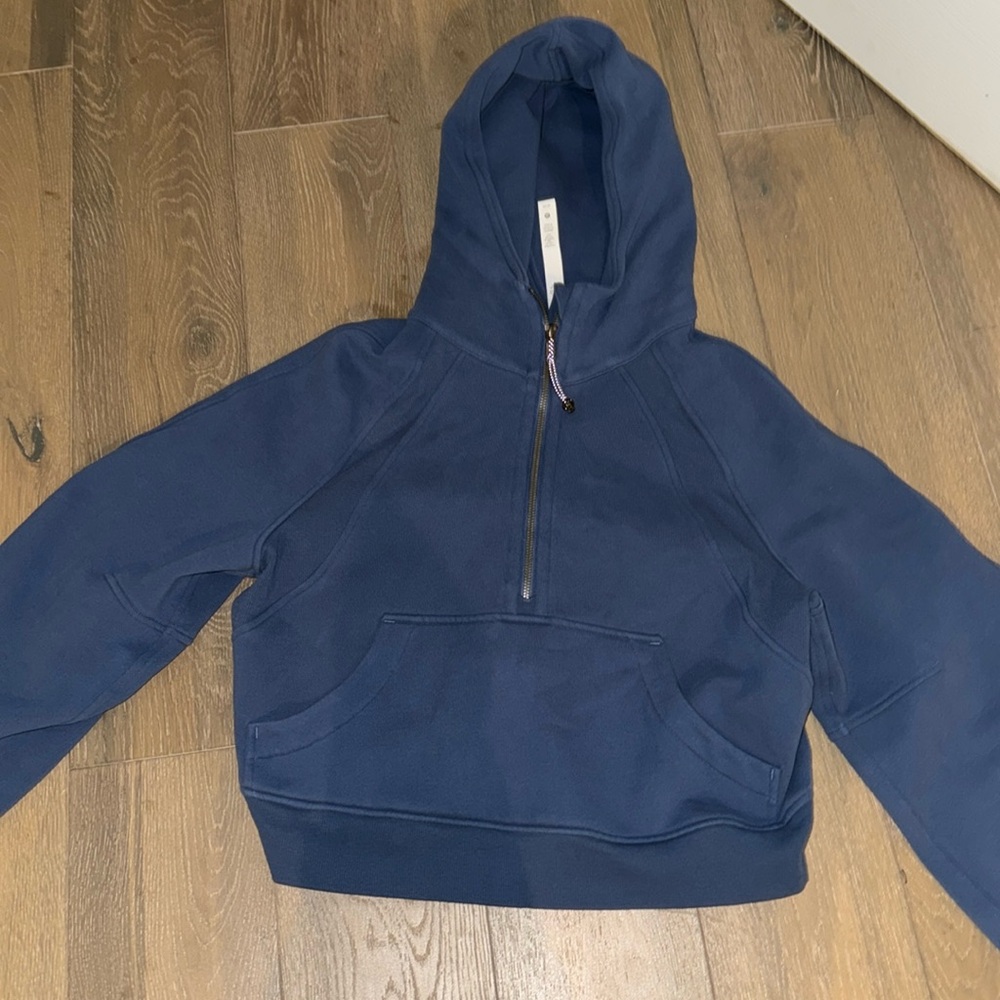 Lululemon Scuba Navy Blue - Gem